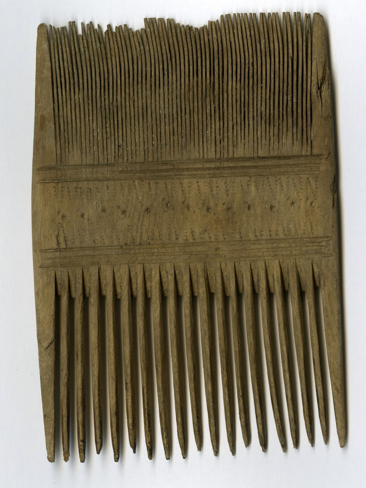 Ermitiella: Peines medievales.