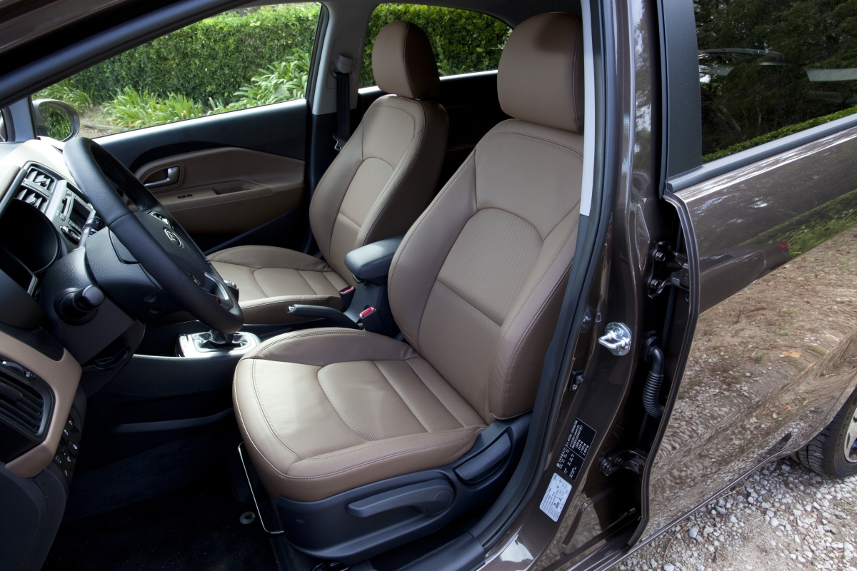 APRESENTAÇÃO: Novo Kia Rio com versão diesel 1.1 - COCKPIT AUTOMÓVEL