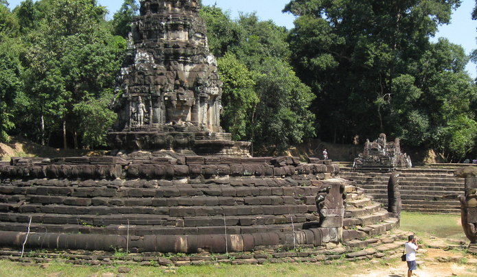 Preah Neak Poan | Amazing Travel Cambodia