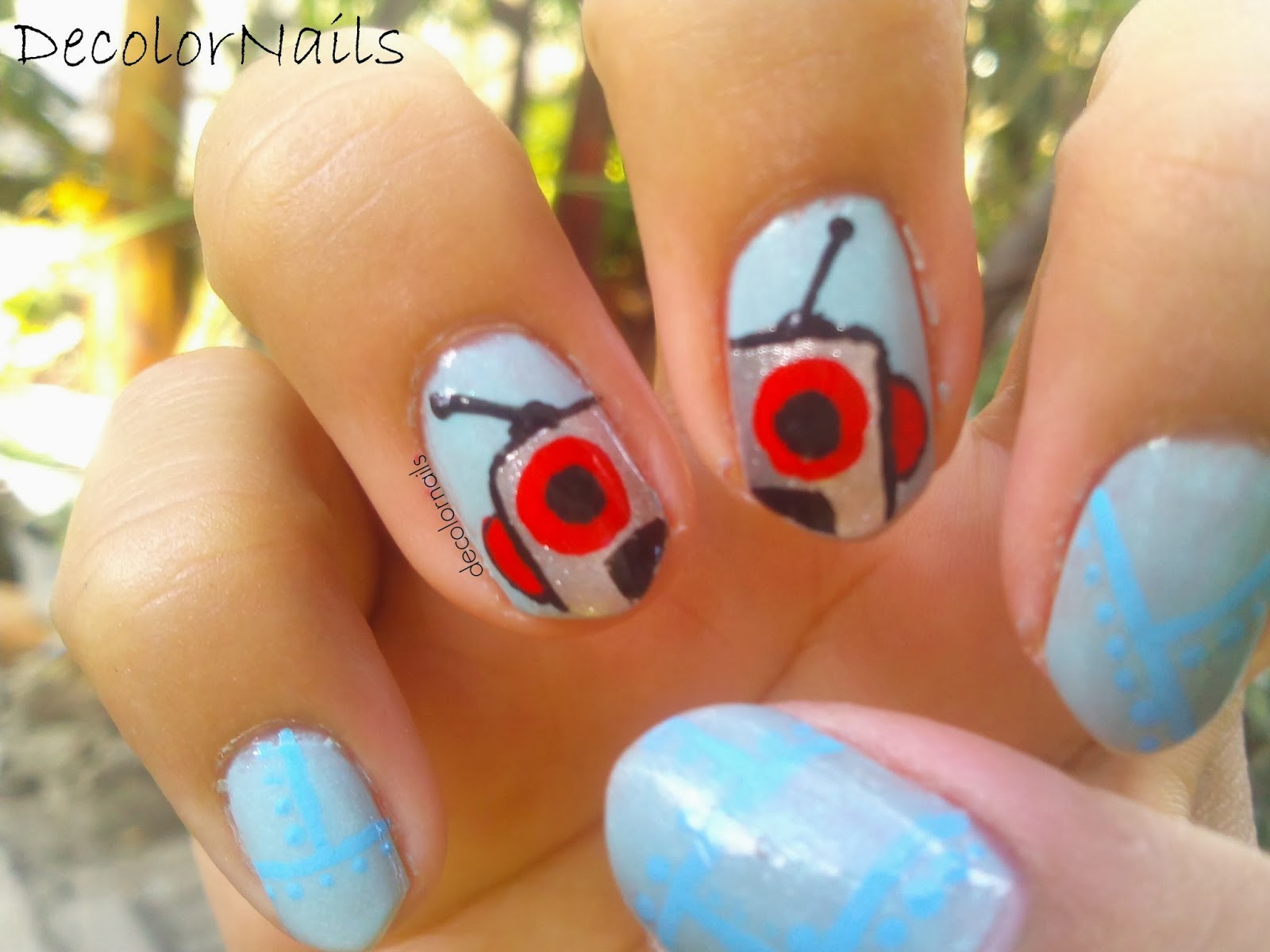 Decolornails : 30 Semanas 30 Nail Arts/ ROBOTS