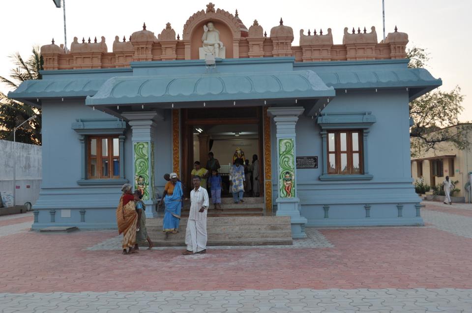 Tamilnadu Tourism: Saibaba Temple, Devakottai, Sivaganga