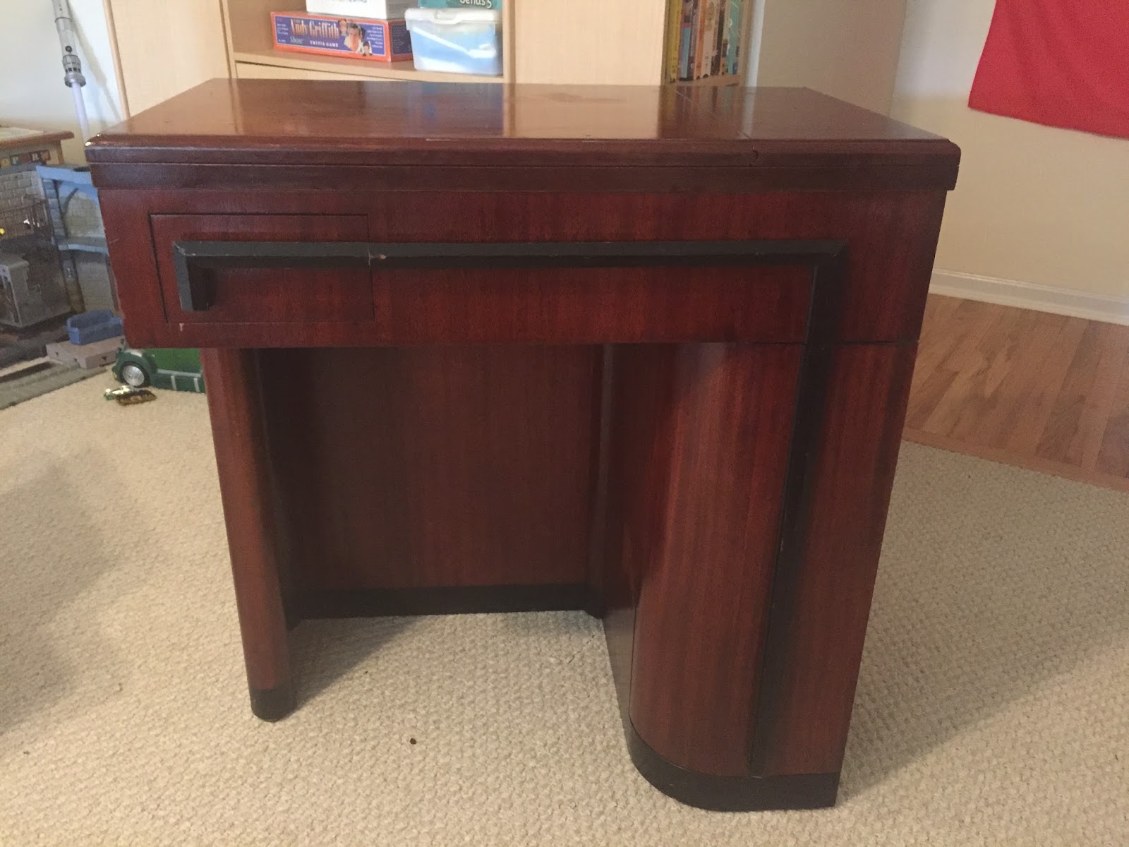 Reclaimed Stitches: Singer Cabinet Addiction (Is There a 12 Step Program?)