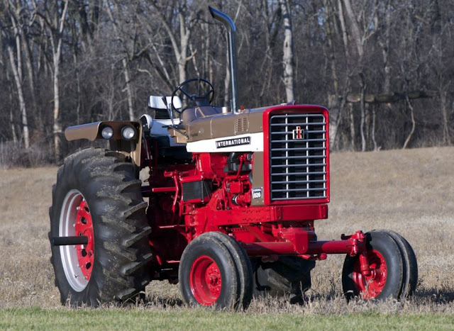 Just A Car Guy: Case IH restored a rare 1970 Gold Demonstrator to be a ...