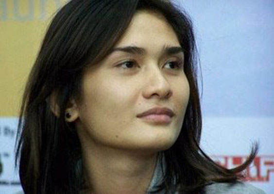 Biografi Medina Kamil - Biografi Orang Terkenal