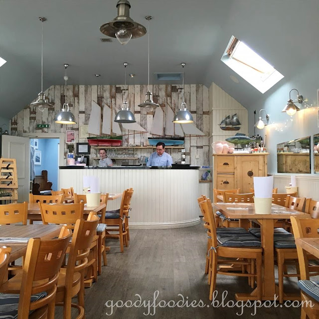 GoodyFoodies: Quayside Restaurant & Fish Bar, Gourdon, Scotland