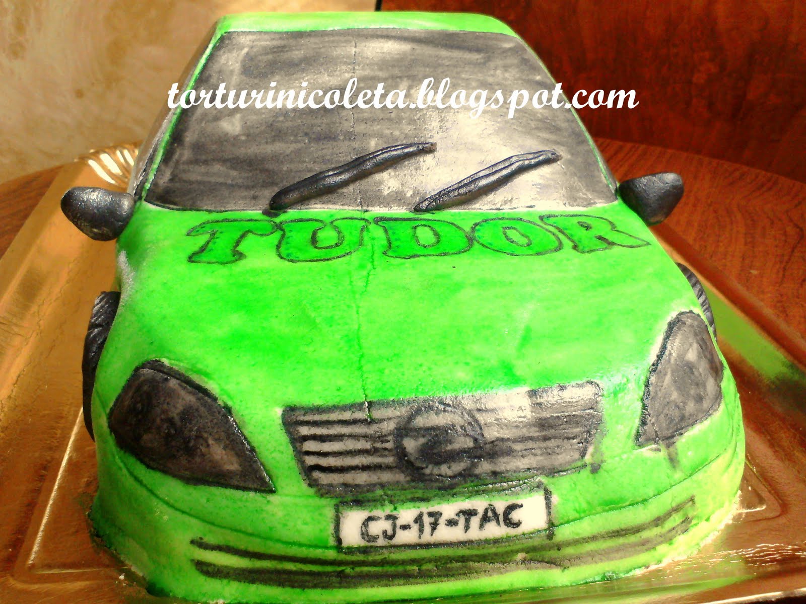 Torturi personalizate si ornamente comestibile in Dej: Tort "Opel Astra ...