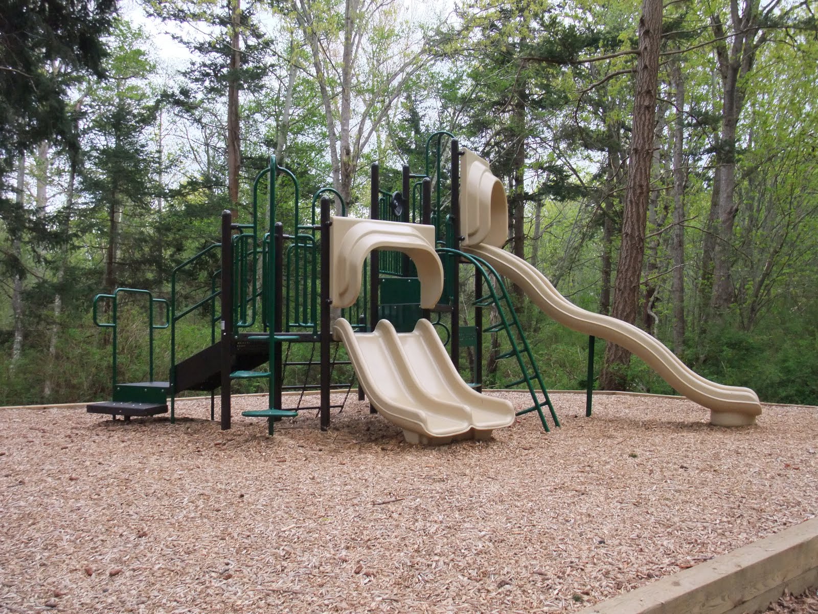 Playgrounds Constructed by Youngblood Handyman: CFB Comox, Tee Pee Park