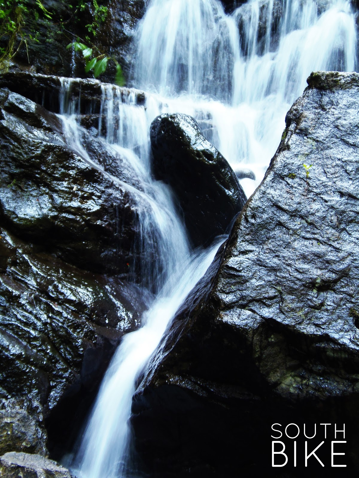 South Bike: Dampang Maliit: The Dampalit Falls of Laguna