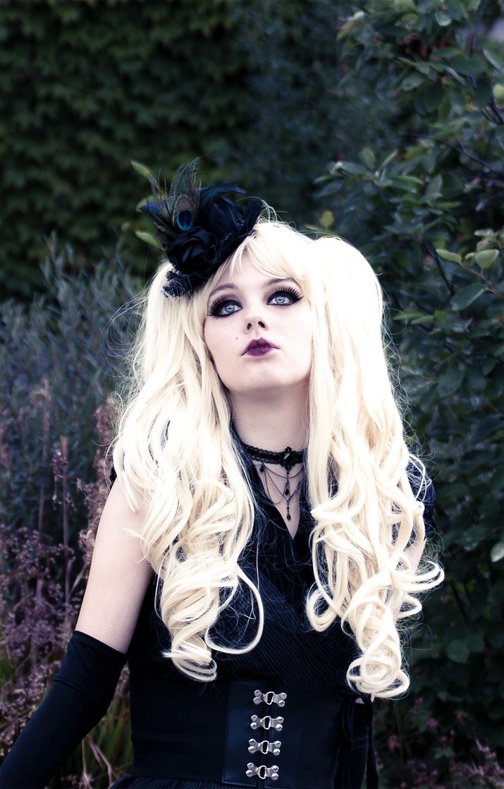 new wallpaper 2011: gothic Cosplay wallpaper - Understanding the trend ...