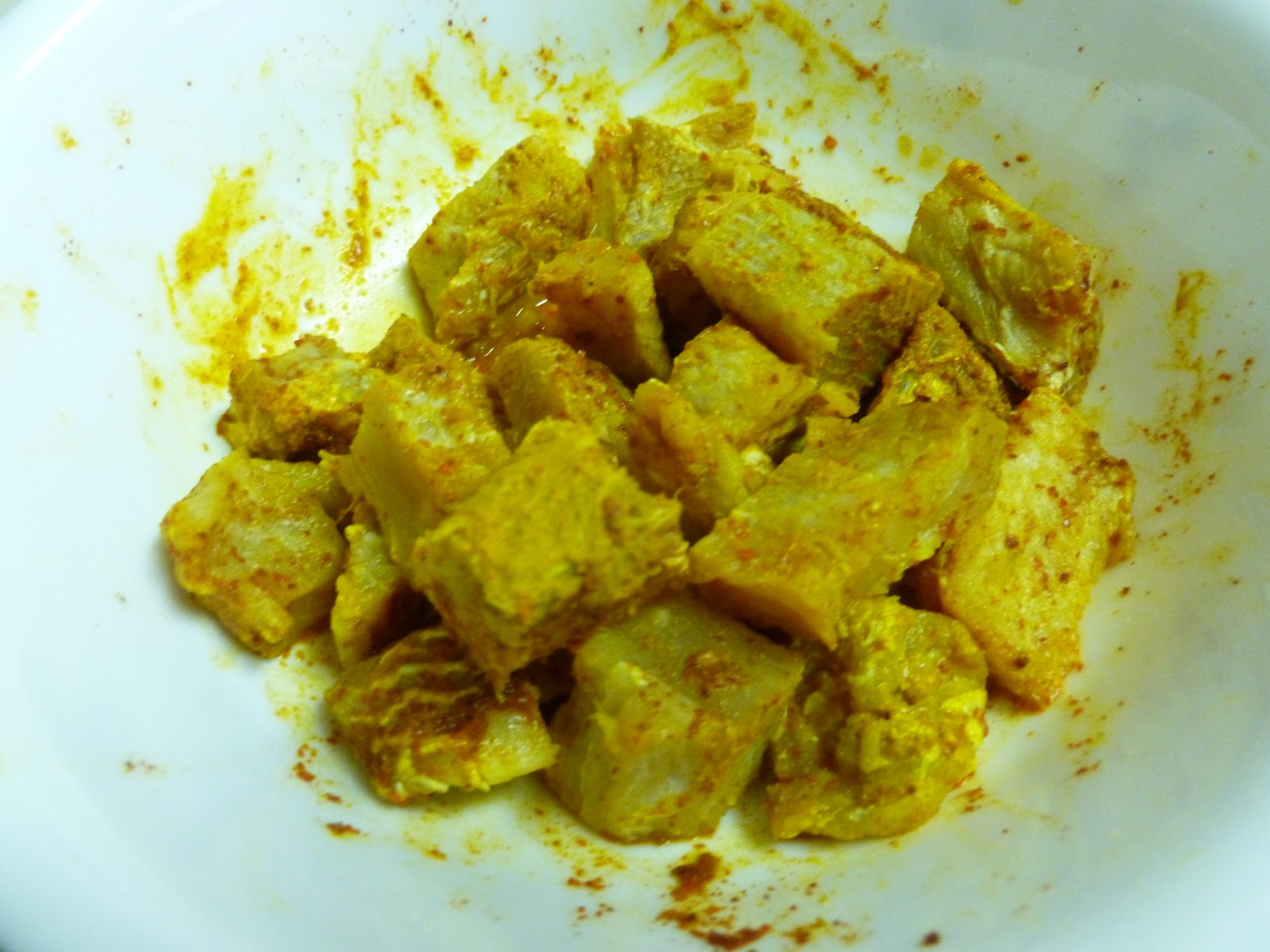 COOK-EZEE: Kerala Unakka Meen Curry - Dry fish curry with Raw Mango