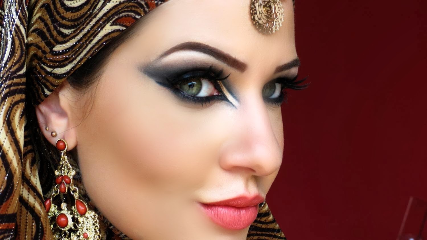 Blog da Ká Zibordi: Maquiagem Árabe - Arabic Makeup