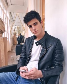 Alejandro Lillo sigue creciendo en Instagram