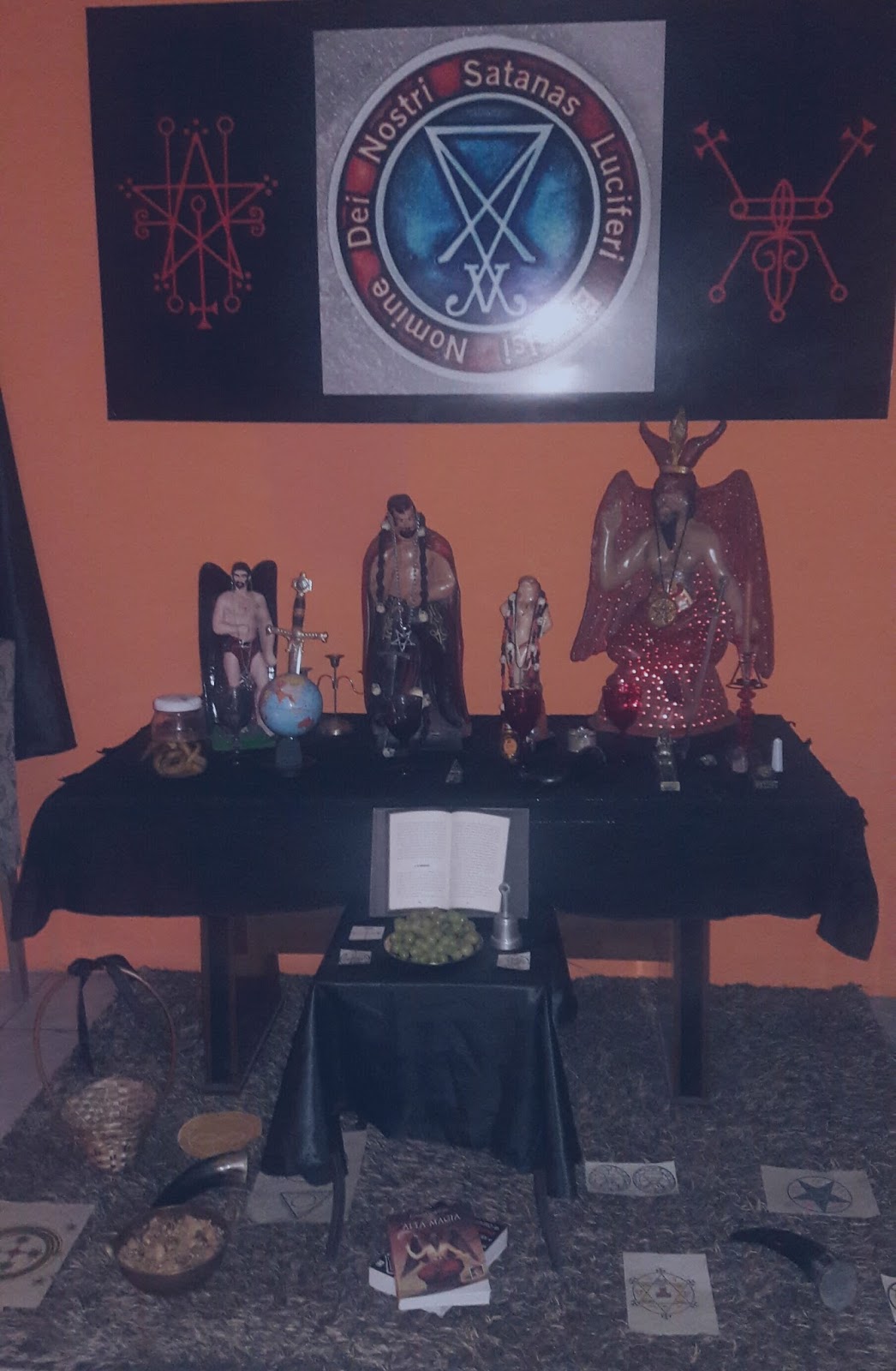templo escola ocultista de lúcifer.: Belzebu.