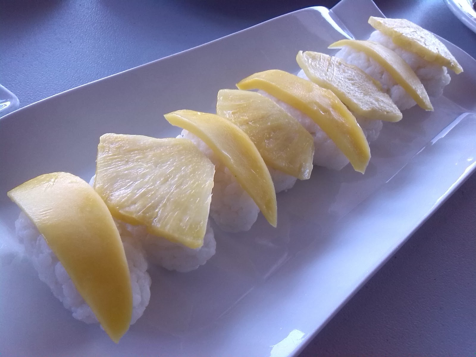Bokados DIvinos - Las recetas de "La Terrassa del Museu": Sushi dulce