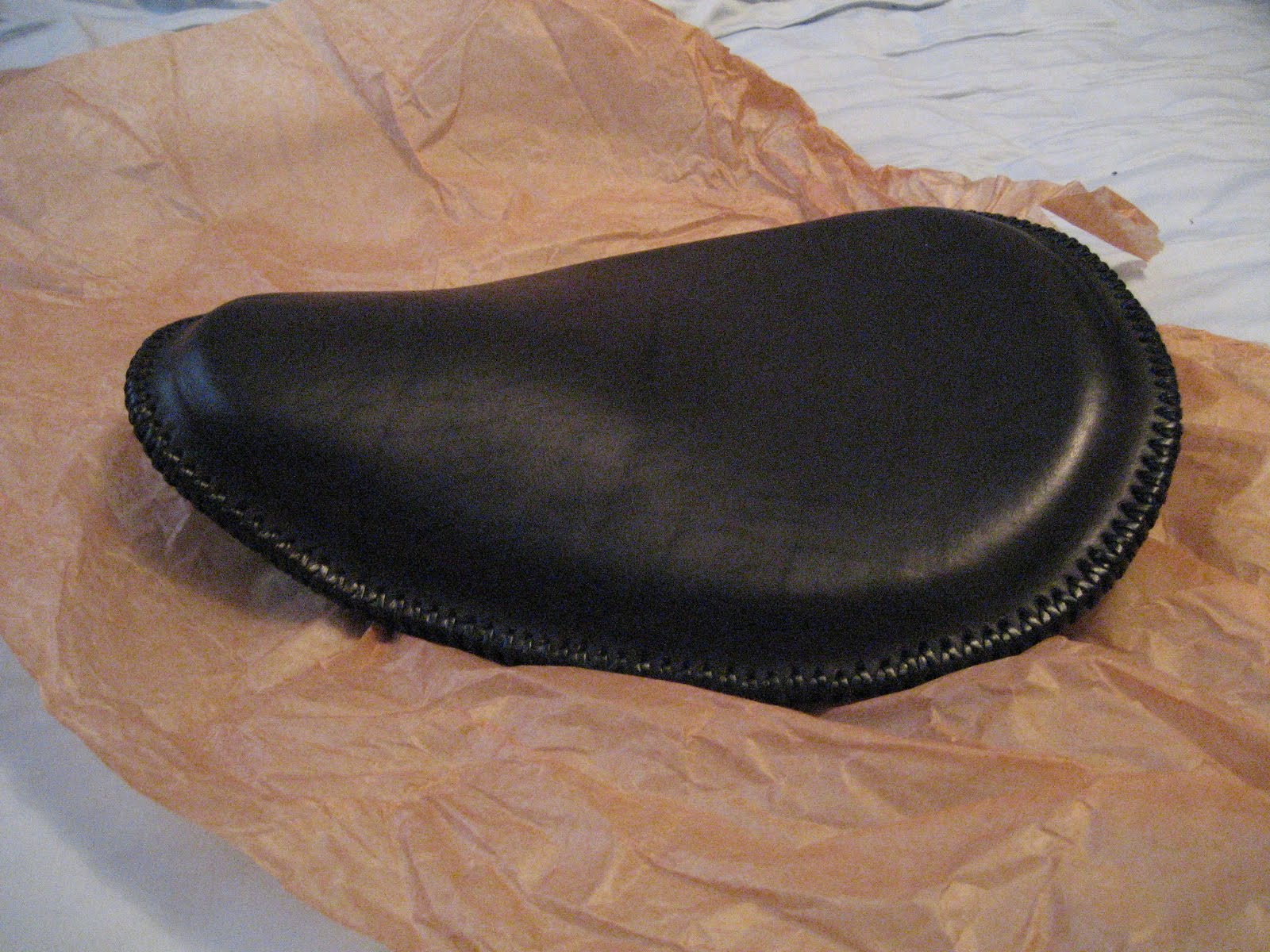 anywherebuthere: Seat for 1950 Panhead