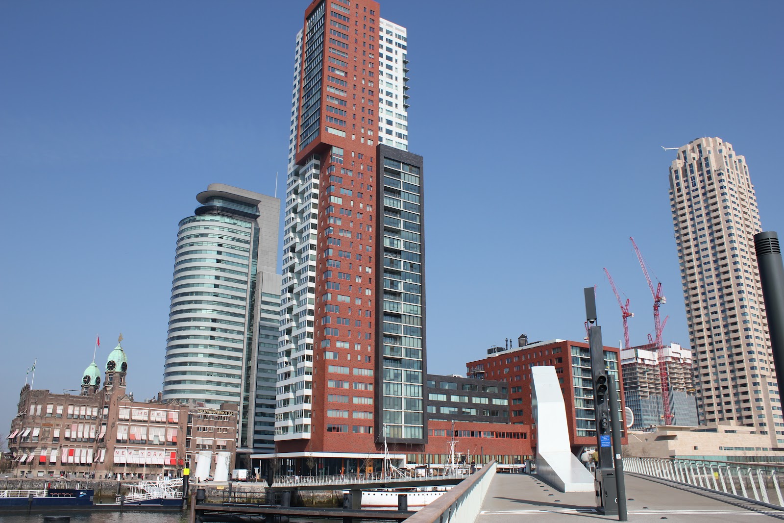 Gentrification of urban spaces: Field research in Rotterdam