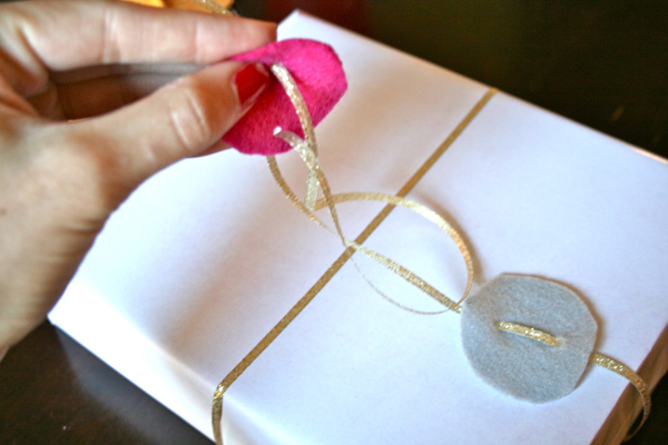 The Color Issue: DIY gift wrapping with a creative twist