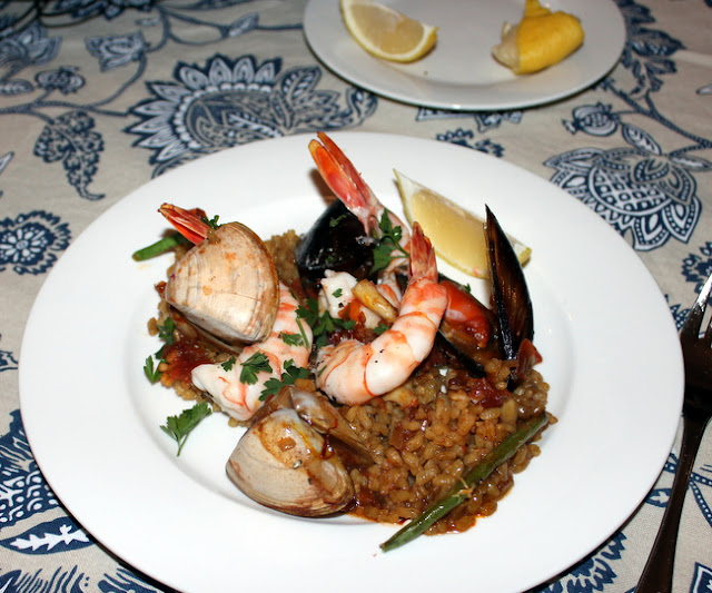 Stylish Settings: My Borough Market Seafood Paella