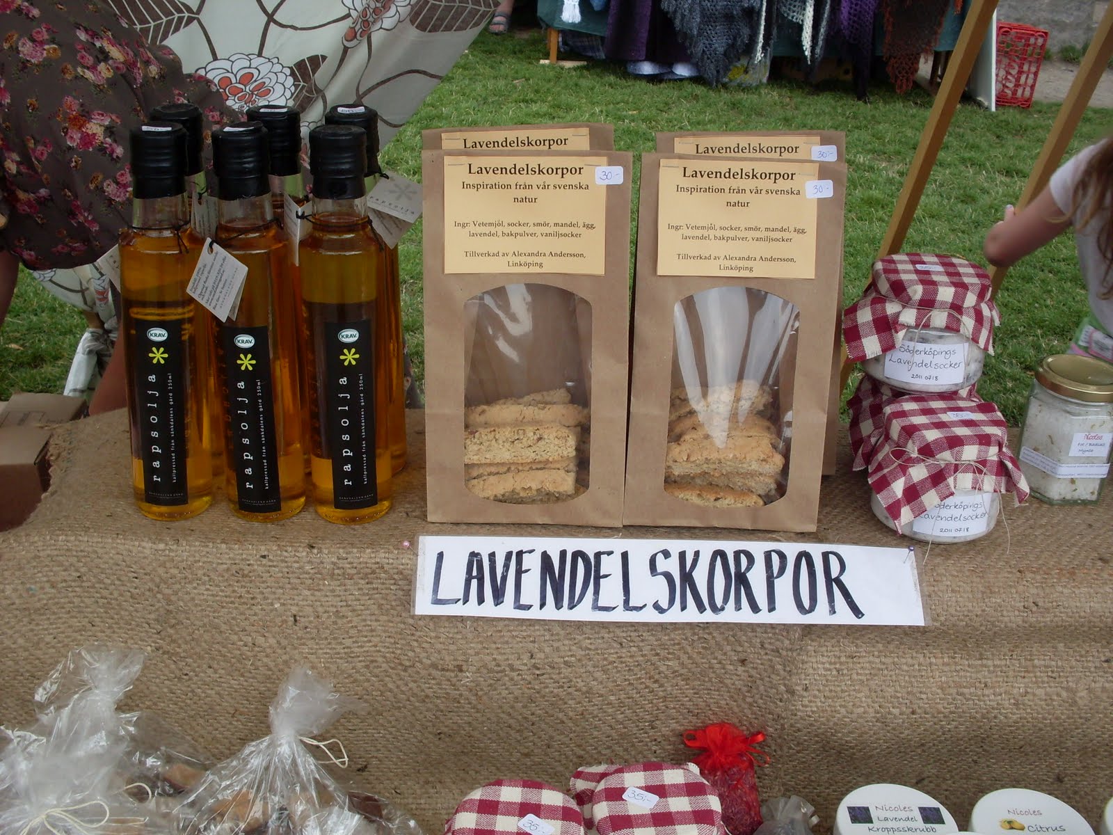 Änglar och hjärtan: Lite marknadsbilder