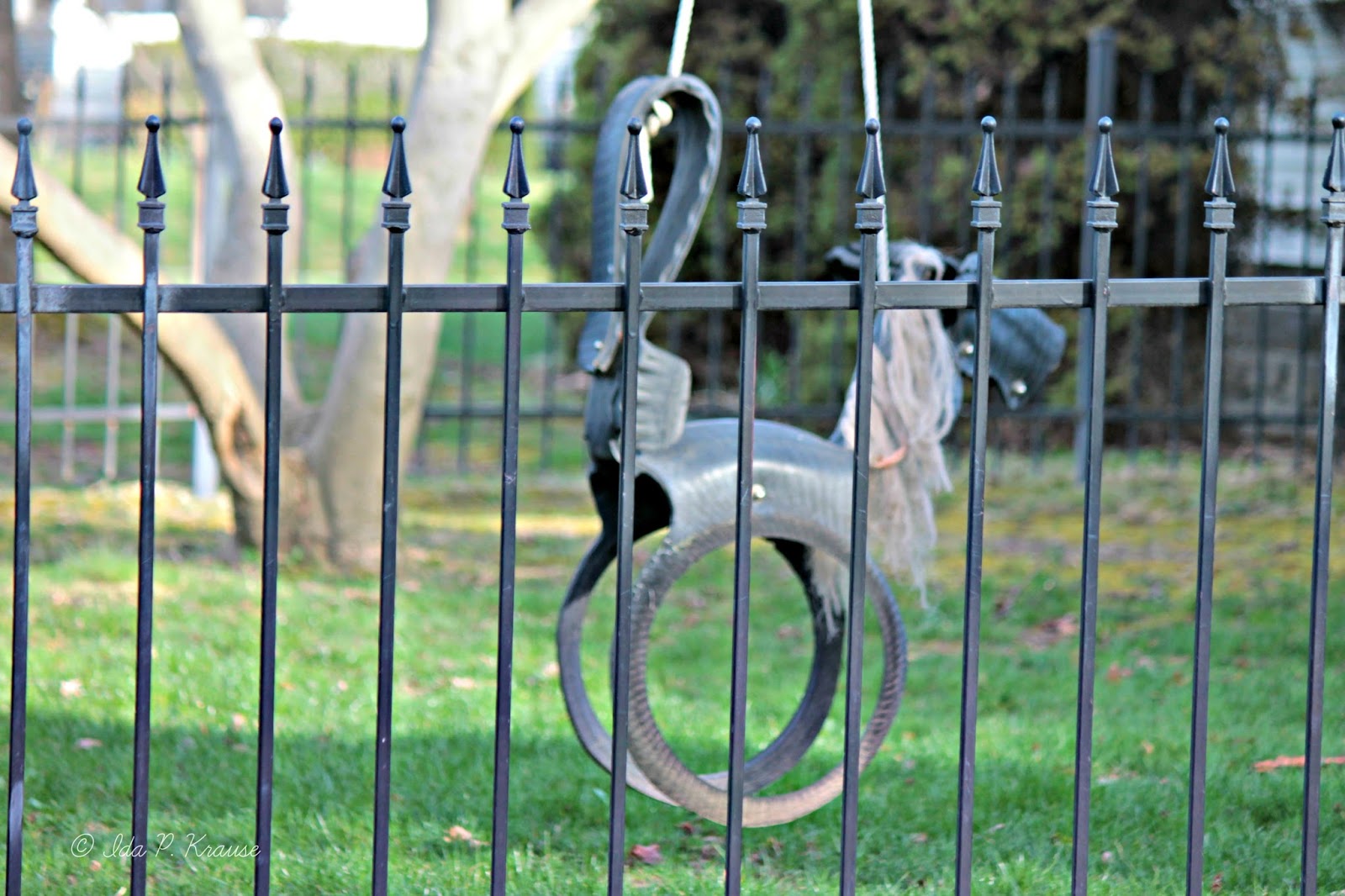 Wishes, Dreams & Other Things: Good Fences #128 "Tire'd" Fences