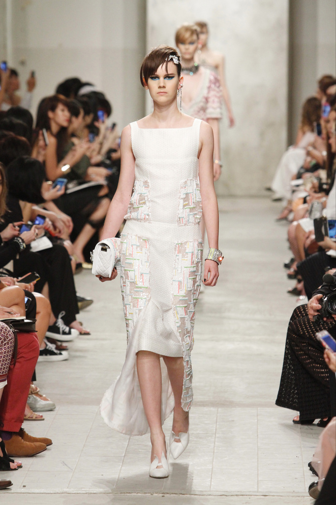 Dress Me: On The Runway: On The Runway: Chanel 2014 Resort Collection
