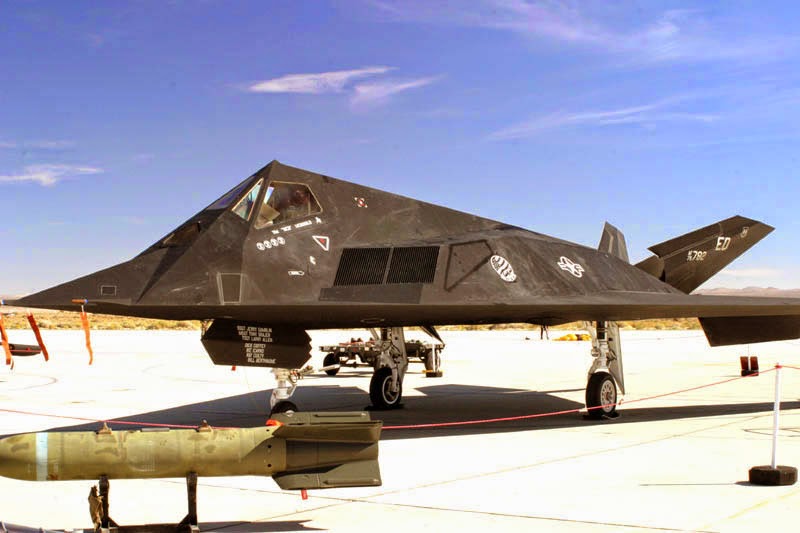 Blog de Aviones de Caza y Ataque: Lockheed F-117 Nighthawk