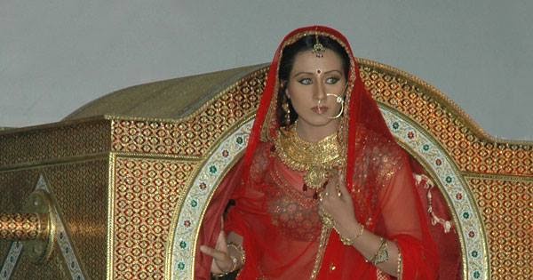 Tourist Attractions : Rani Padmini - A legendary beauty