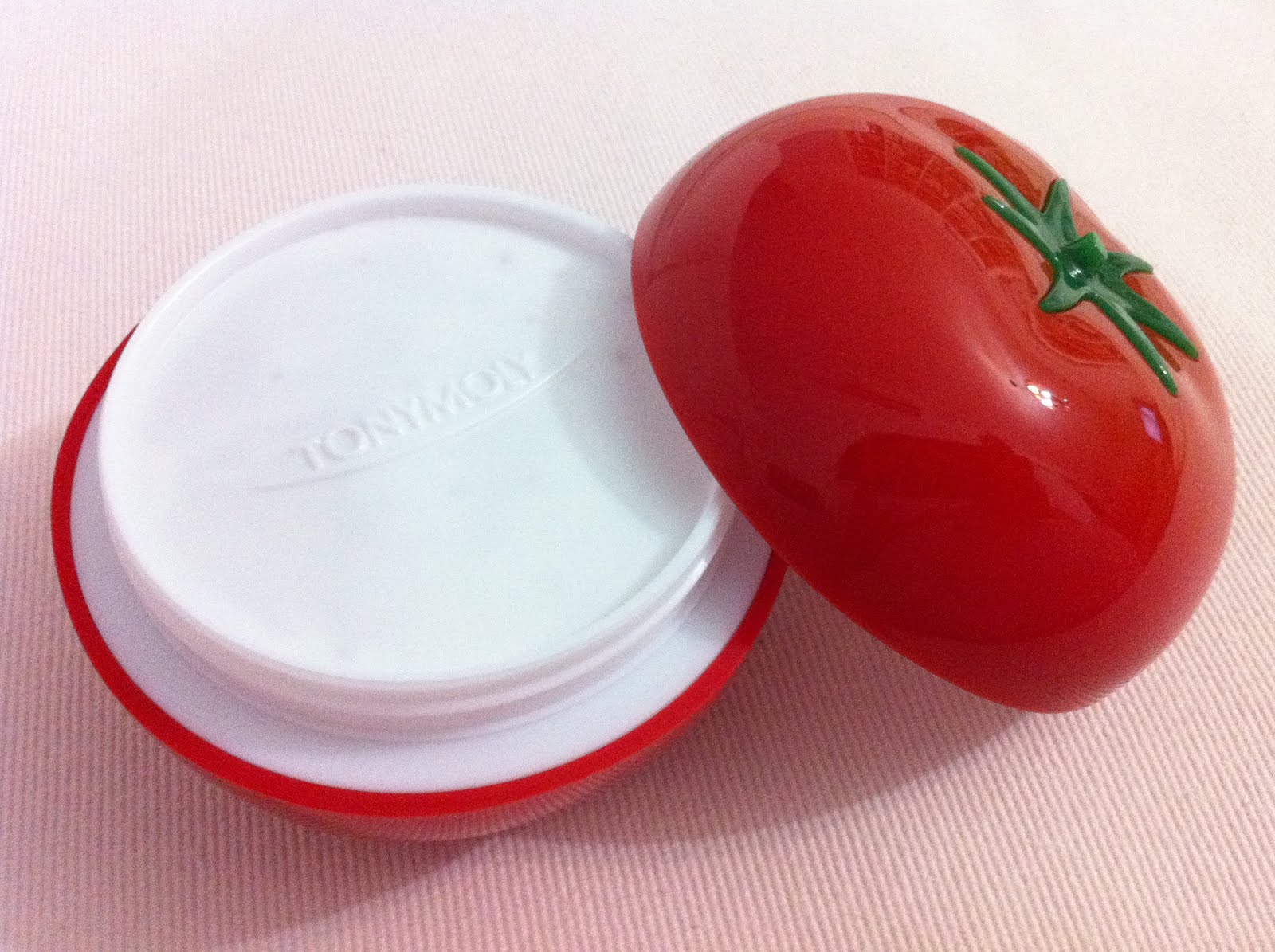 Covered in Stardust: Tony Moly Tomatox Wash Off Brightening Mask