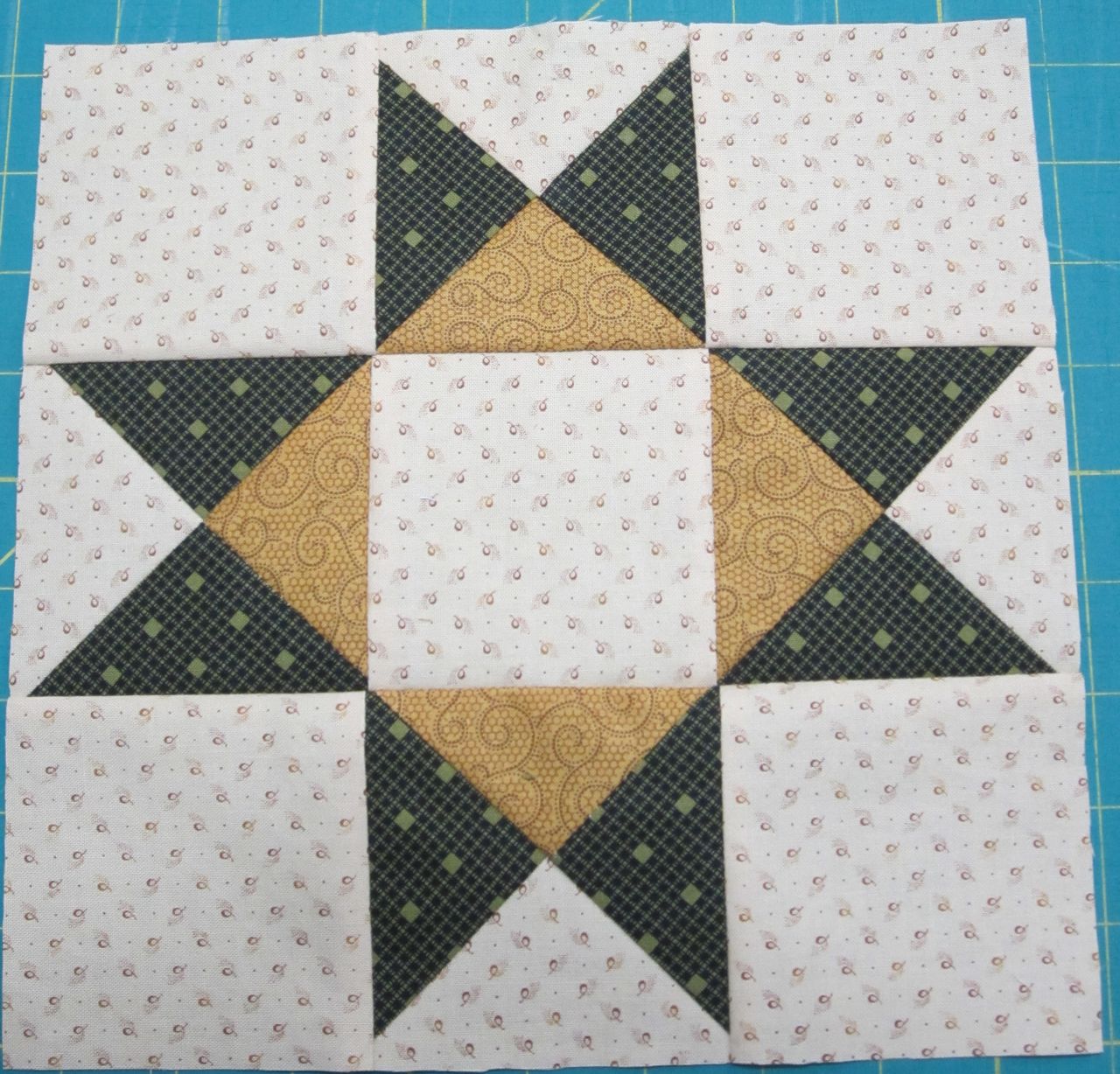 Institches with Bonnie: Block of the Month -- 1800's Quilt August