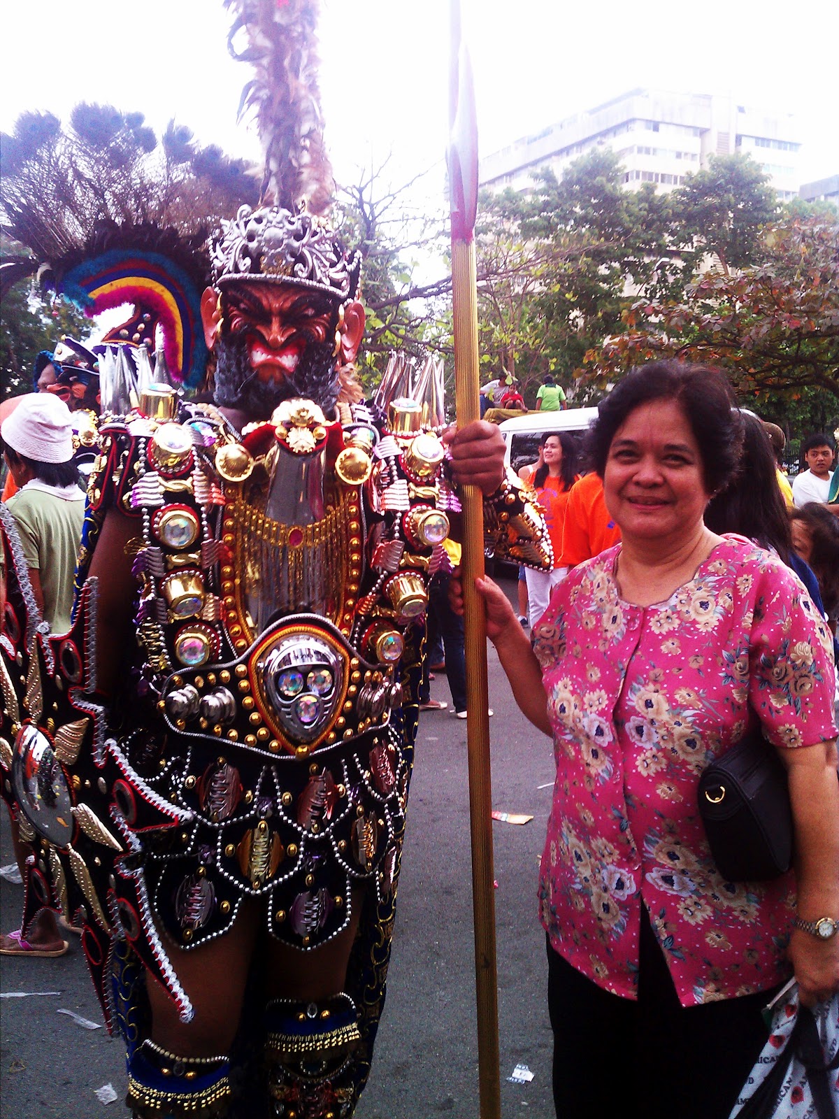 joana doodles: sto. niño // costumes