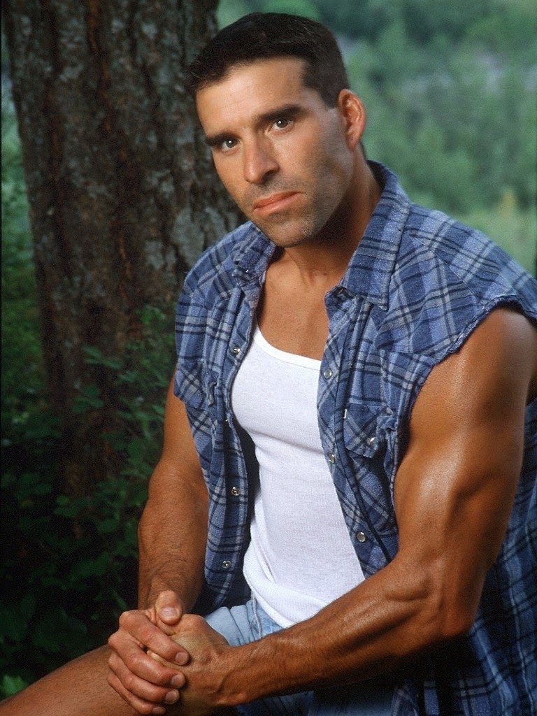 TheHotnessPad: Stephen Mitchell