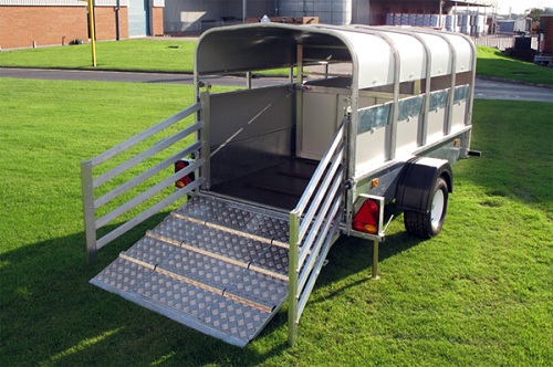 Pig and sheep trailers | Carsfresh