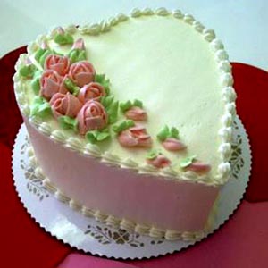 Gastronomia, o arta: Tort în formă de inimă, pentru Valentine's Day