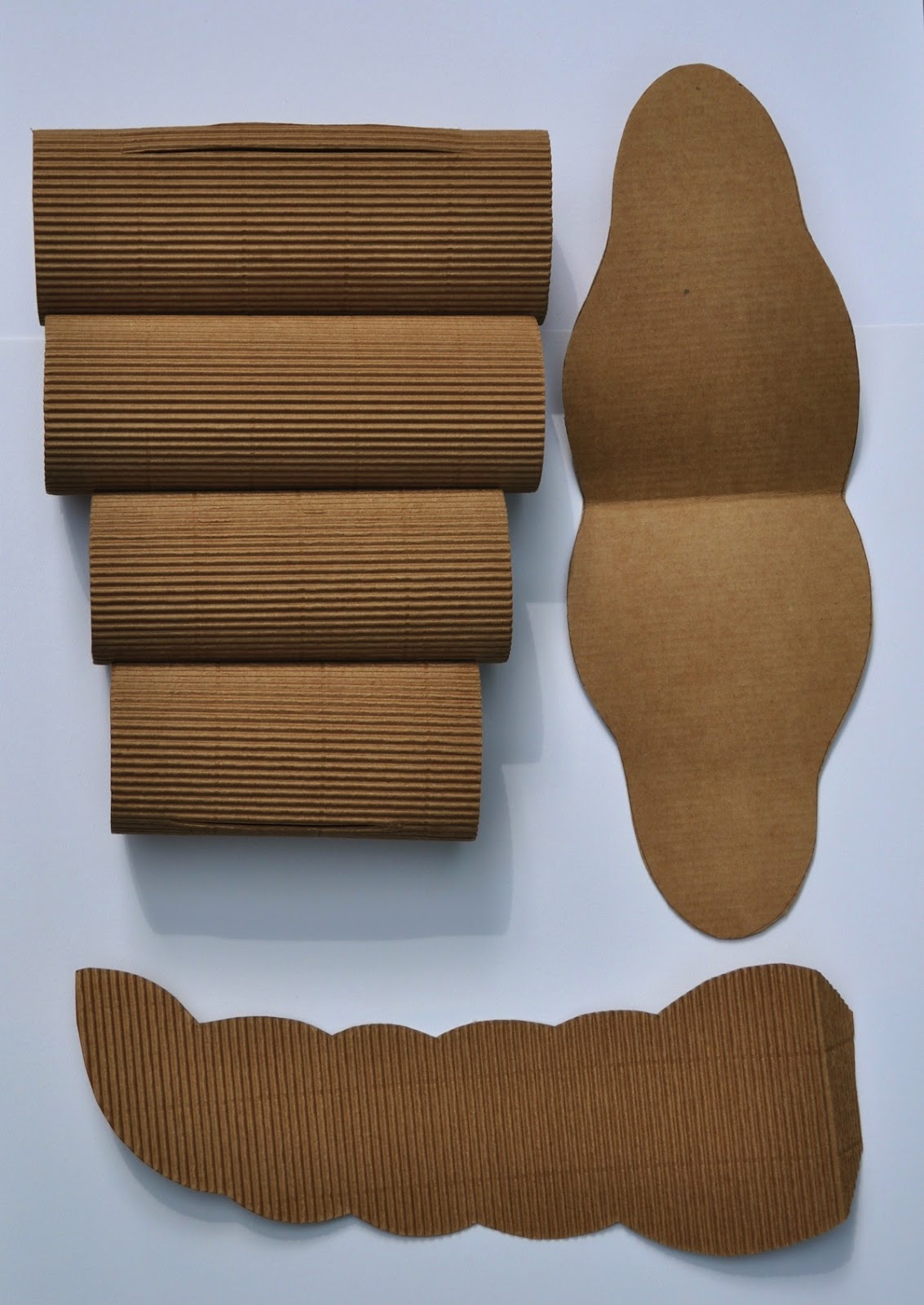 Art with Kids: Cardboard Crocodiles