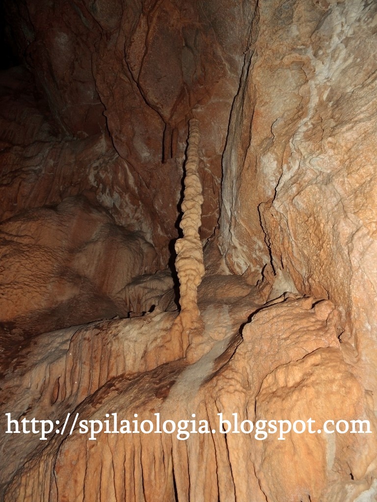 ΣΠΗΛΑΙΟΛΟΓΙΑ - SPELEOLOGY IN GREECE : ΒΑΡΑΘΡΟ ΕΙΣ ΤΗΝ ΠΑΡΝΗΘΑΝ