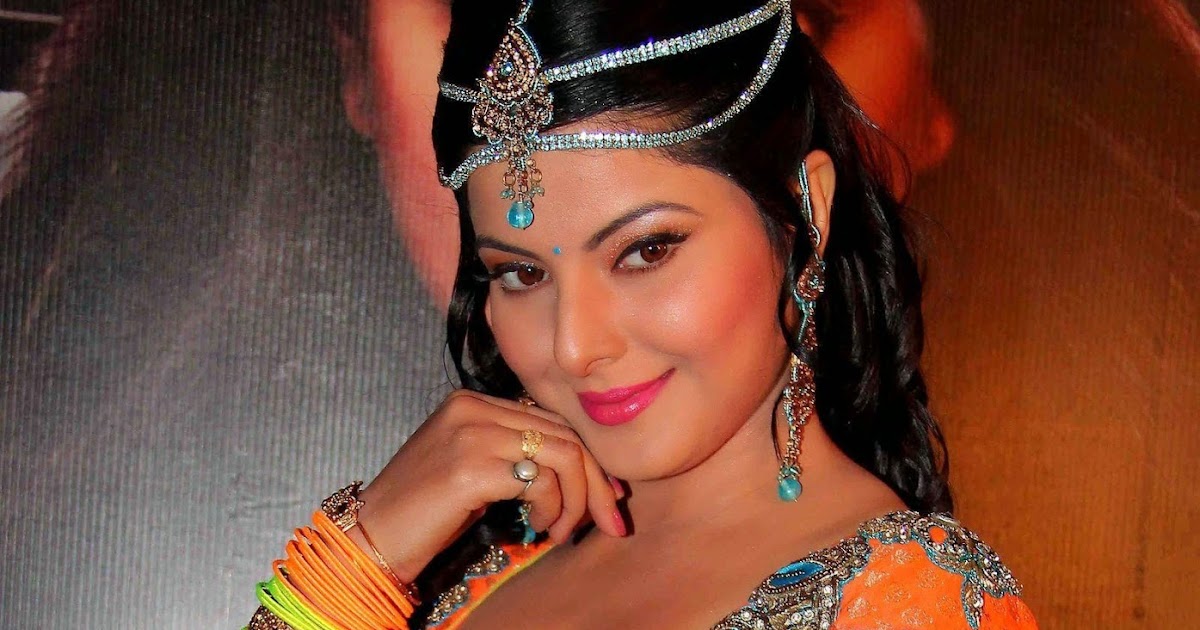 Smriti Sinha Busy In Shoot Of “suhaag” Bhojpuri Film Top 10 Bhojpuri