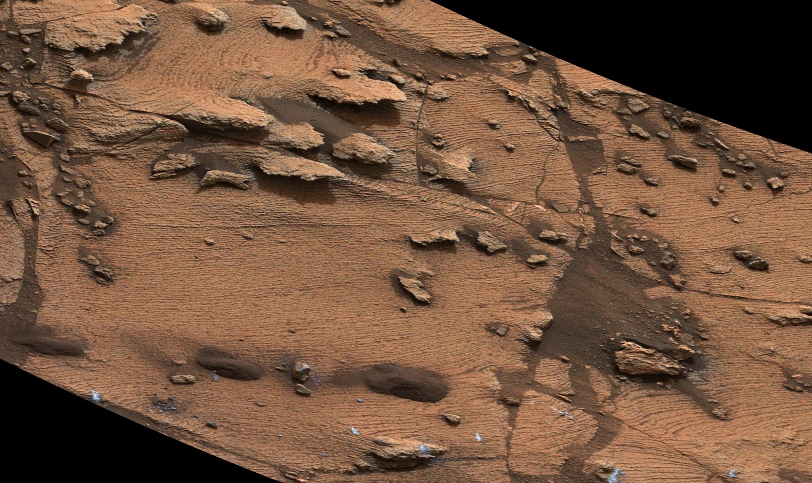 MASALLADELTERCERPLANETA.: EN LAS FALDAS DE AEOLIS MONS