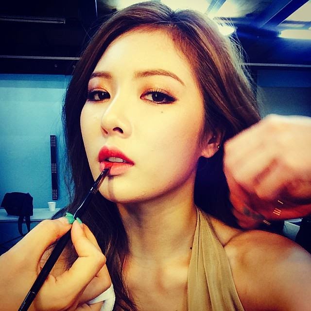 Hyuna With Some Eye Candy Daily K Pop News