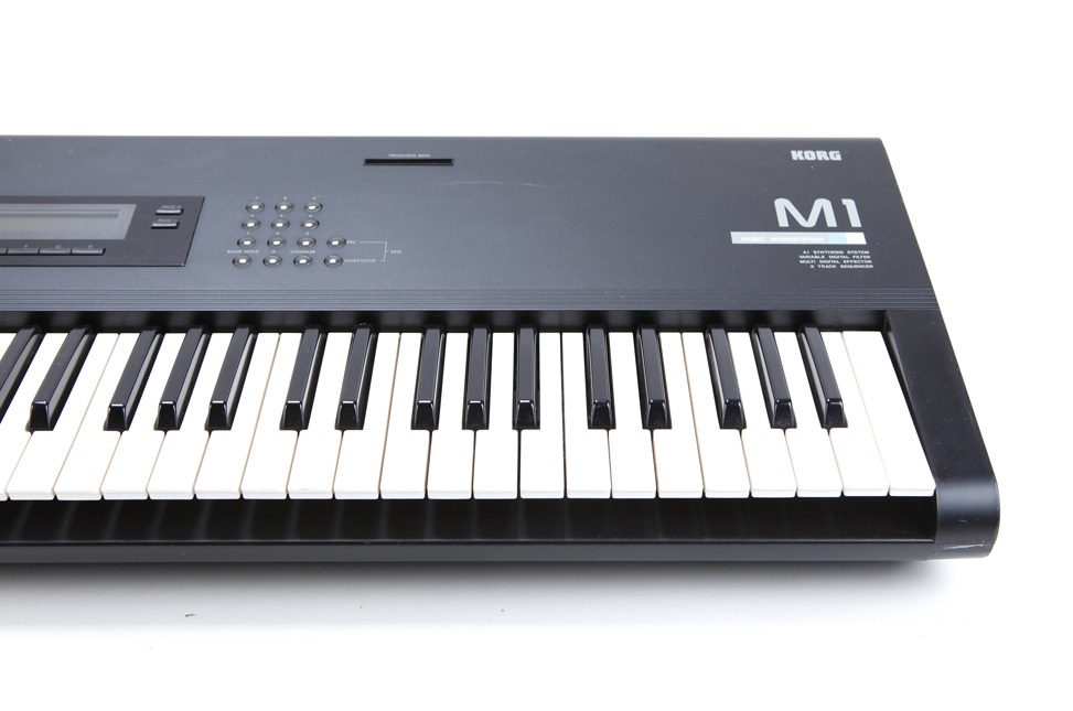 MATRIXSYNTH-B: Korg M1 Original Keyboard Workstation SN 058436
