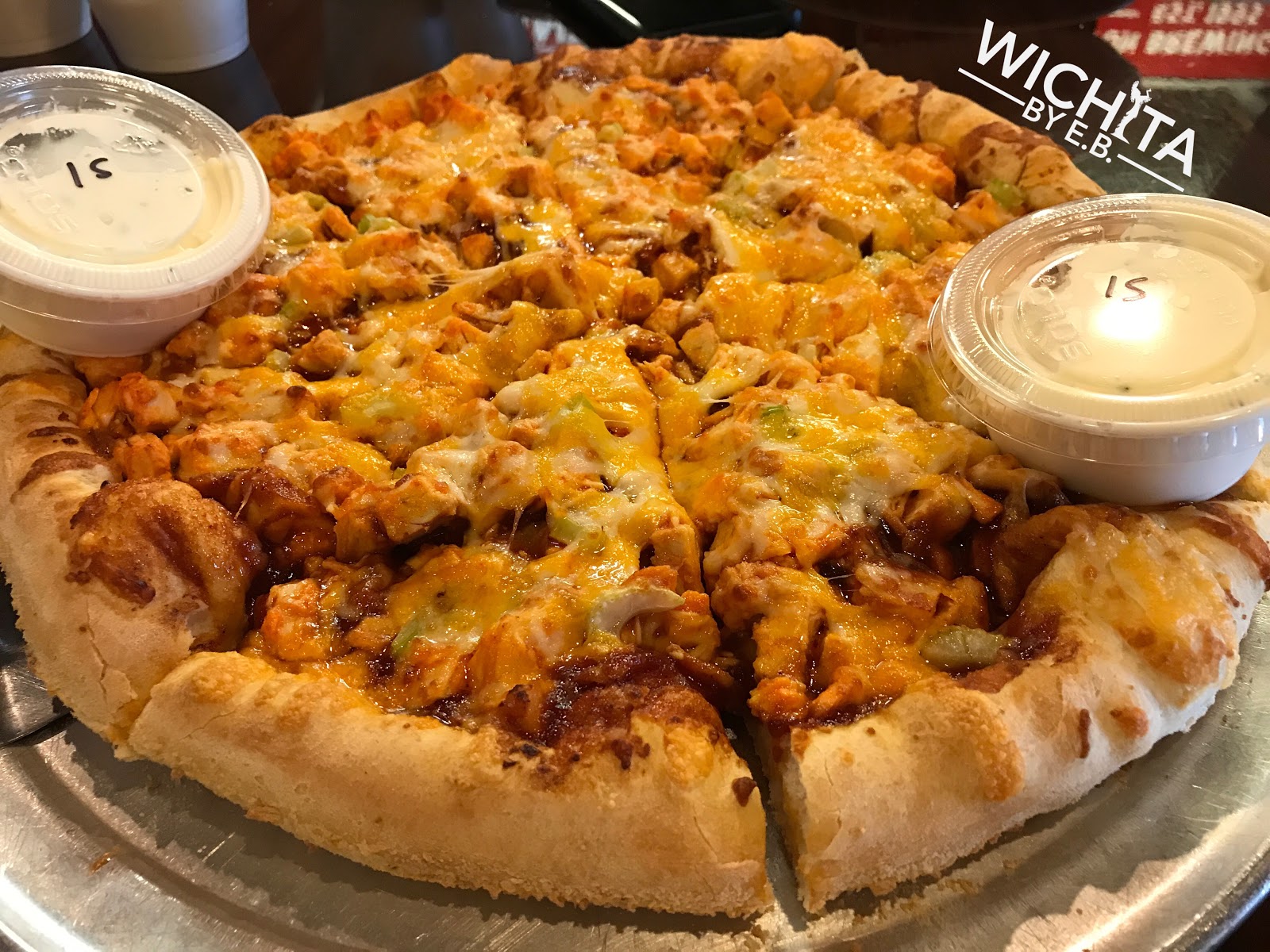 Knolla's Pizza Review | Wichita By E.B.
