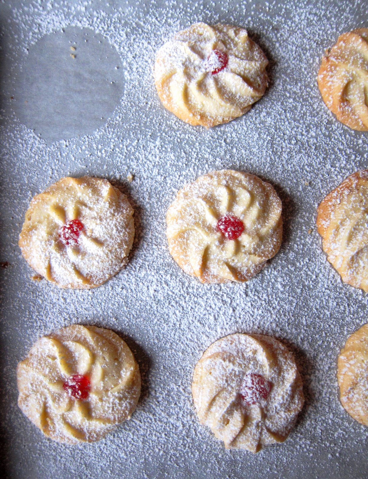 beets and bites: Christmas Special: Whipped Shortbread Cookies