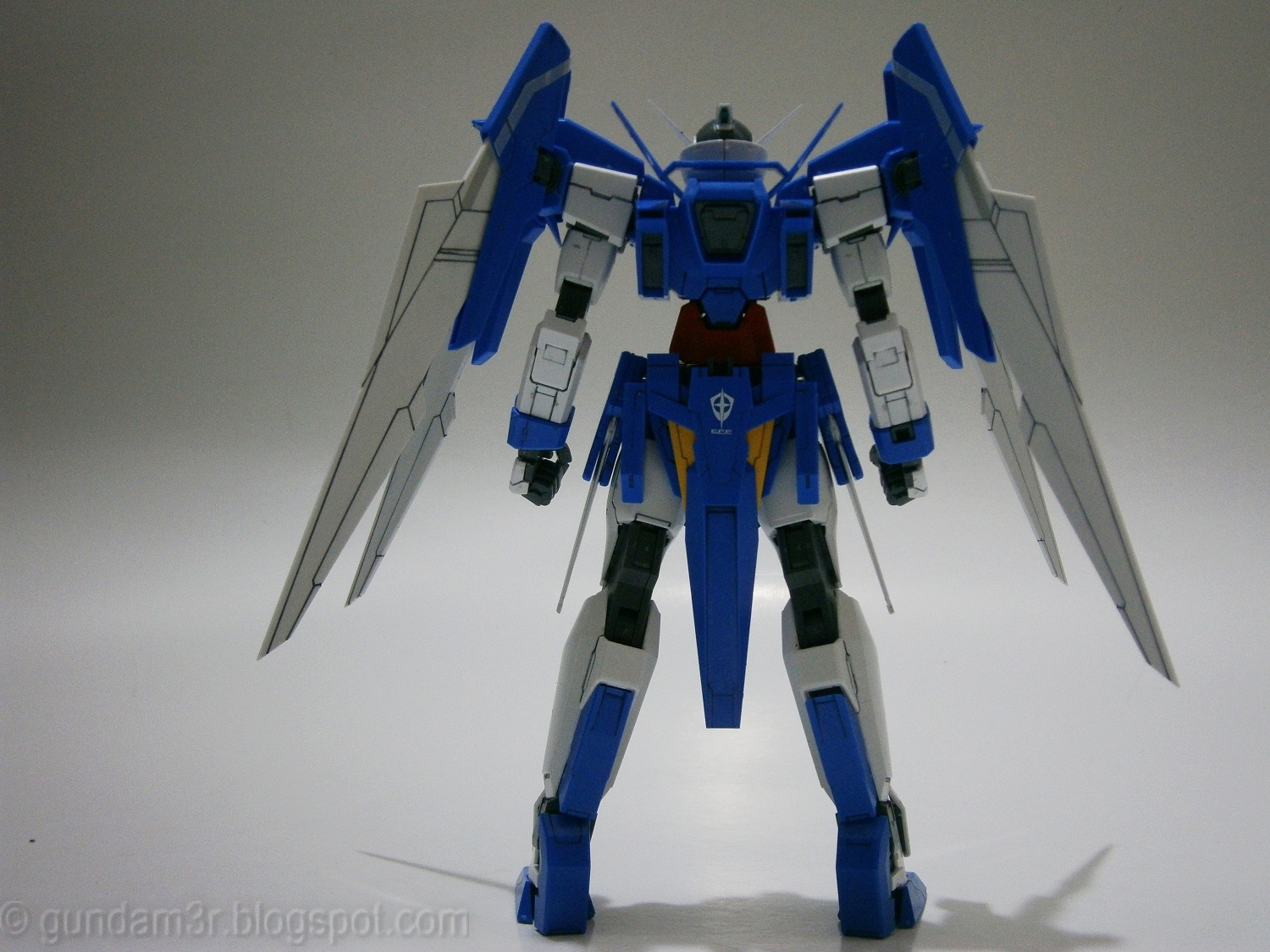 Gundam AGE-2 Normal MG Review Part 1