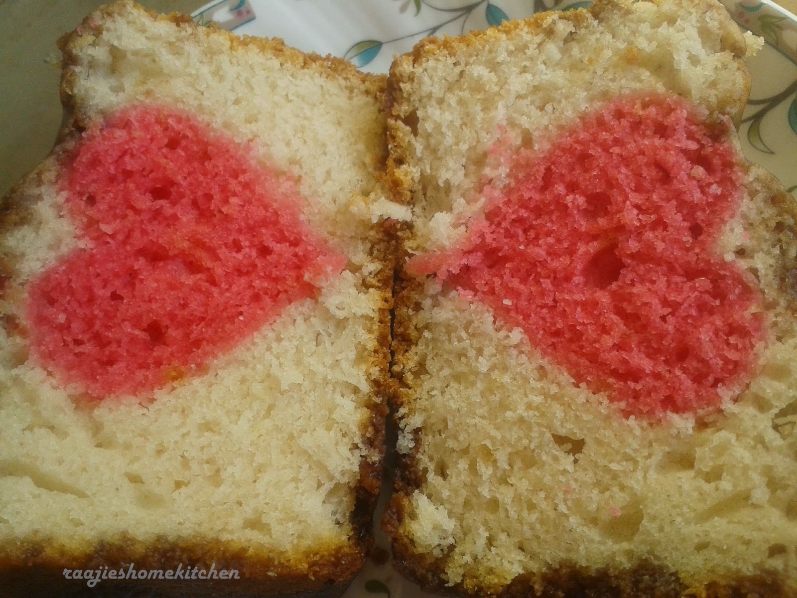Chef in Me!: Eggless Surprise Heart Inside cake