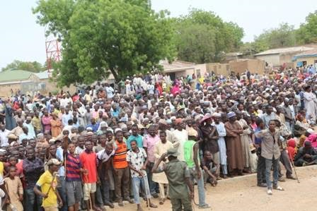 Photos: Distribution of relief items to the people of Buni Yadi who ...