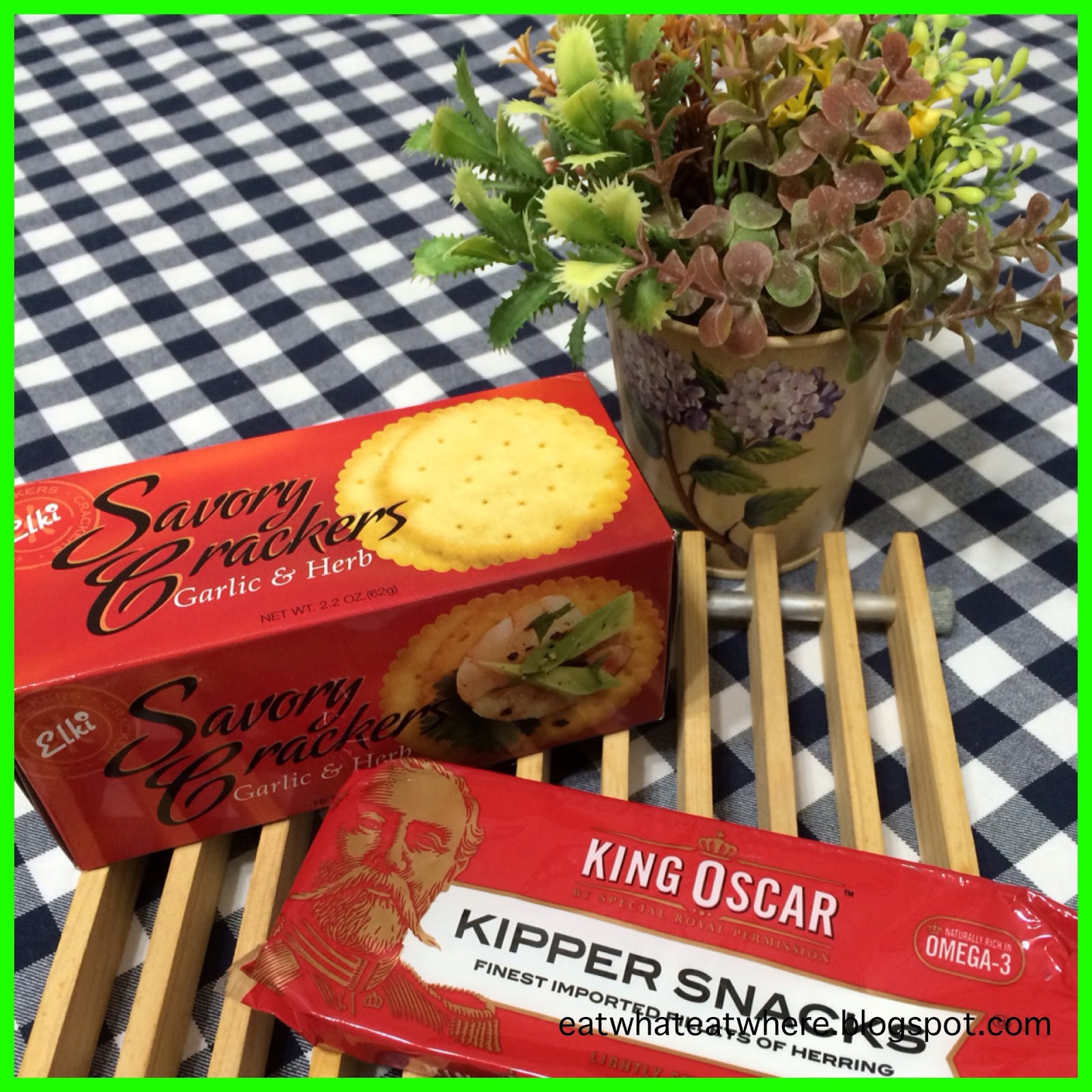 Eat What Eat Where Ewew Tries Kipper Snacks With Savoury Crackers