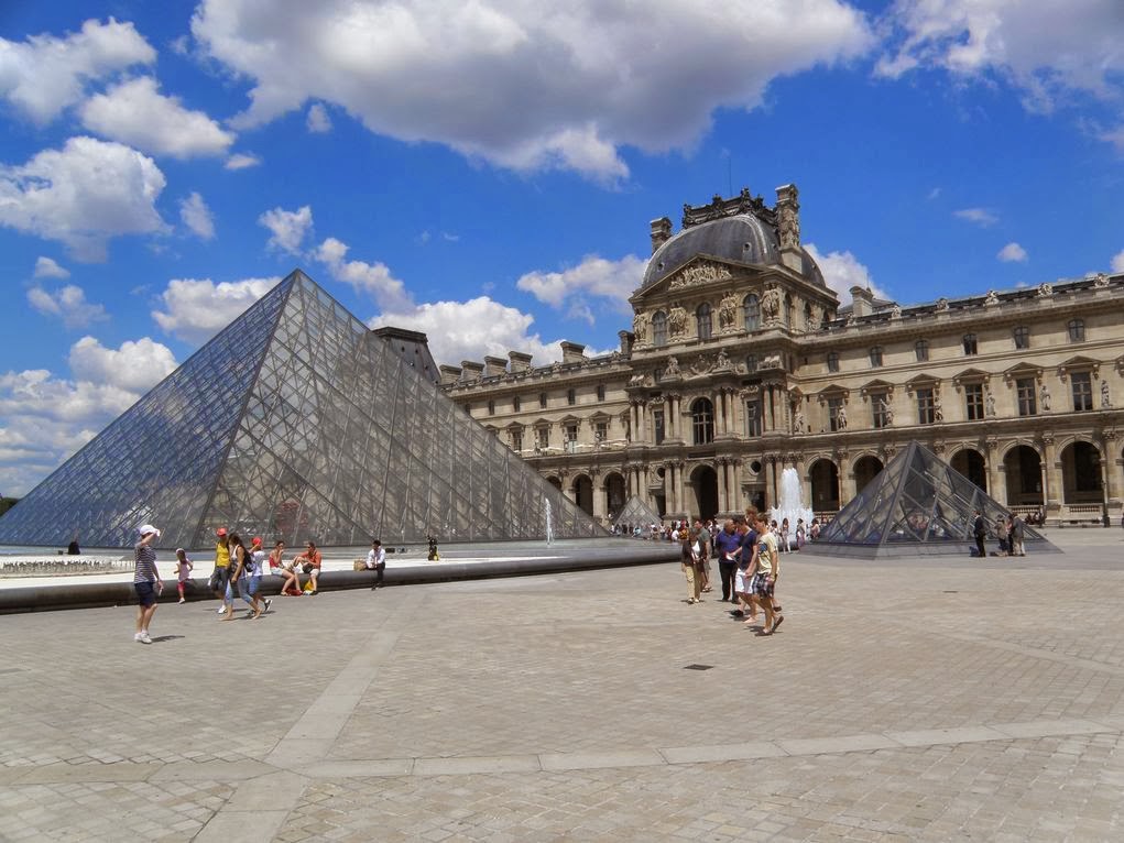 Turystyka literacka: “The Da Vinci Code” Dan Brown – illustrated guide.