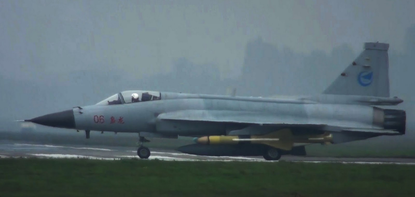 صاروخ c-802 االأيرآنيٍ . | Arab Defense المنتدى العربي للدفاع والتسليح