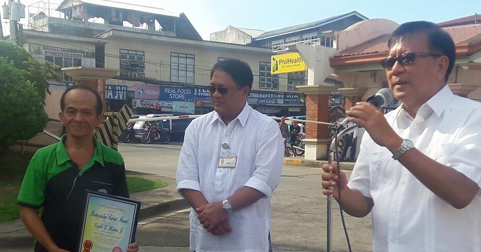 LGU-Aklan honored an honest utility worker of DRSTMH