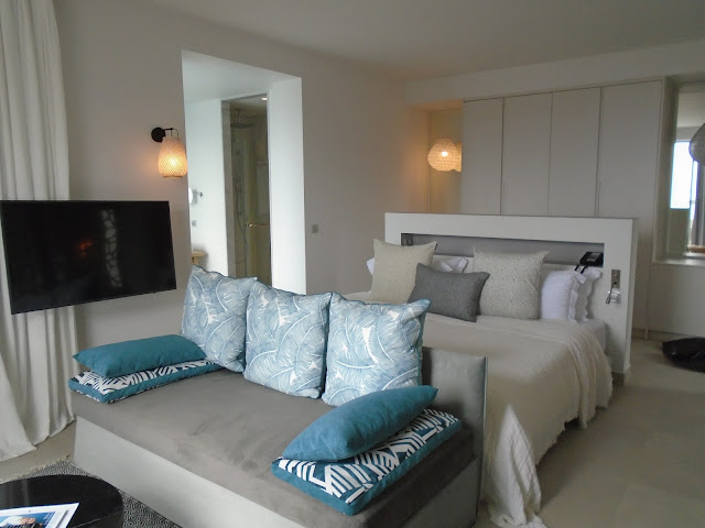 ΕΠΙΒΛΕΨΗ ΚΑΤΑΣΚΕΥΩΝ ΚΑΙ ΑΝΑΚΑΙΝΙΣΕΩΝ : EAGLES VILLAS - ΟΥΡΑΝΟΥΠΟΛΗ ...
