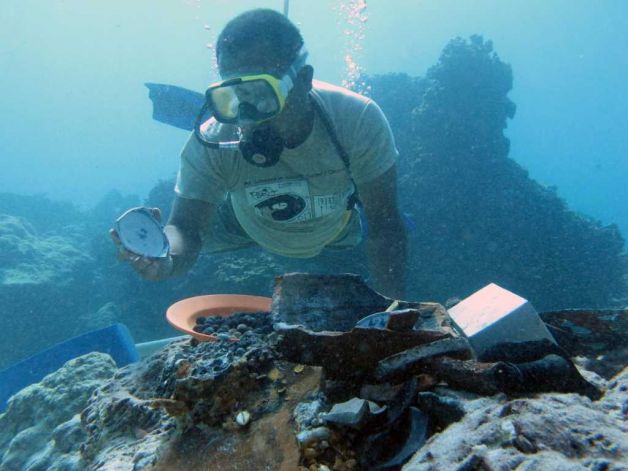 Akshardhool Stories: Treasures of the Java Sea